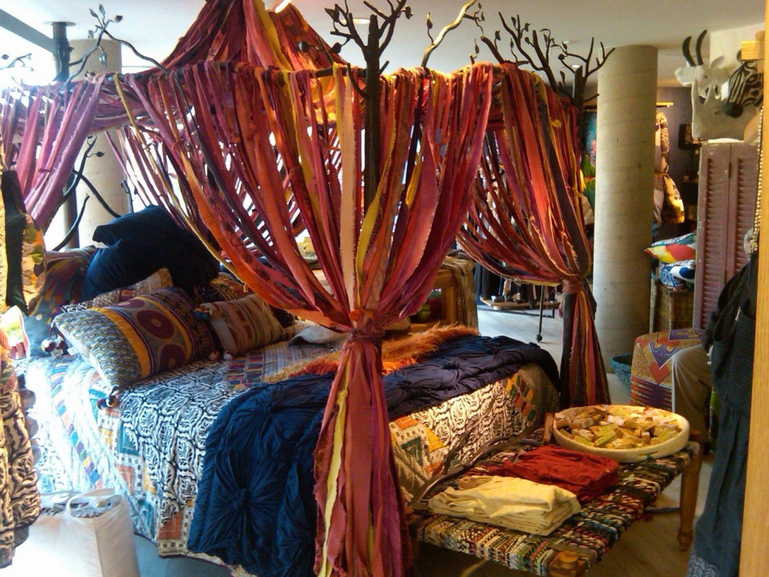 119 Painfully Beautiful Beds: Goodnight and Sweet Dreams – My Bed ...